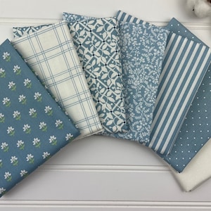 Moda Shoreline Fat Quarter Bundle CC 55300 Shoreline FQ ...