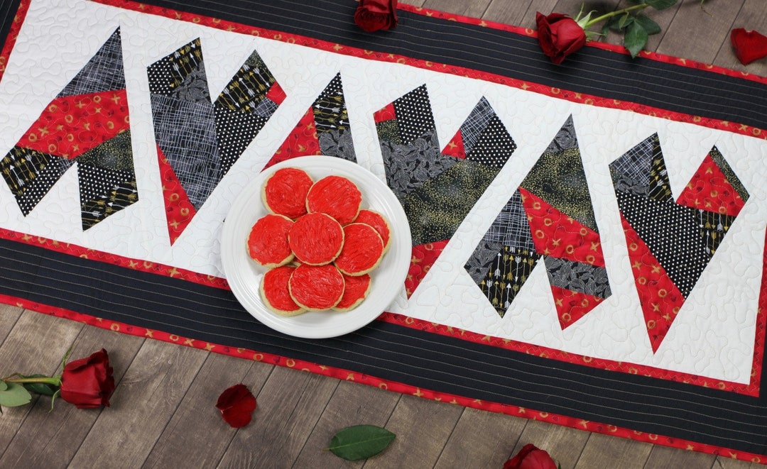 Crazy Hearts Table Runner Pattern*heart Table Runner*crazy Hearts ...