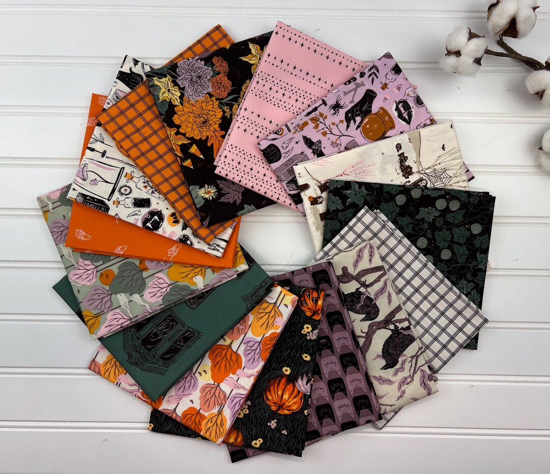 AGF Ghostly & Haunted Fat Quarter Bundle (CC 13130) Haunted Fabric ...