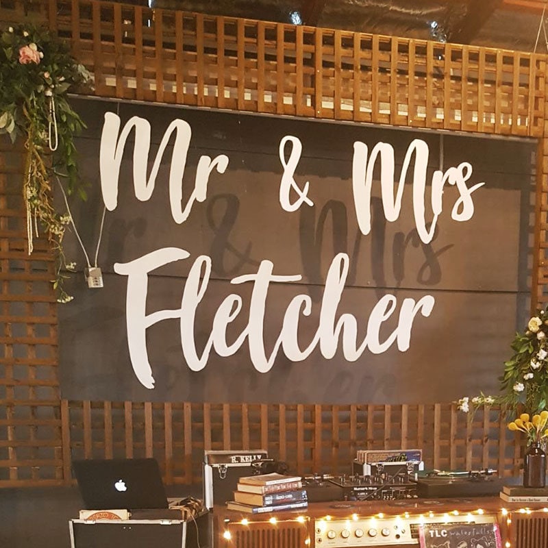Wedding Backdrop Sign, Boxwood Backdrop Sign , Wedding Signage Mr&mrs ...