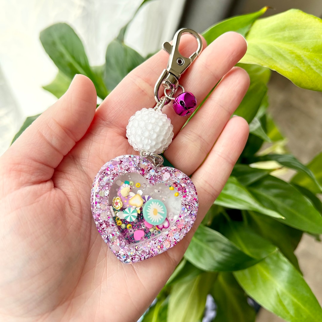 Unicorn Theme Heart Resin Shaker Keychain - Resin Keychain - Heart ...