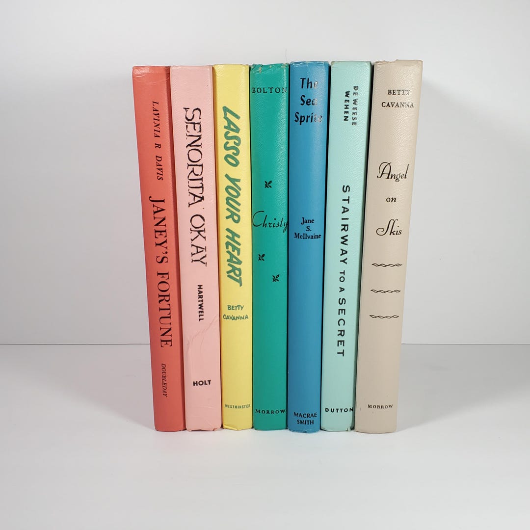 Vintage Rainbow Book Set of 7 Pastel Colored Book Spines Pastel Rainbow ...