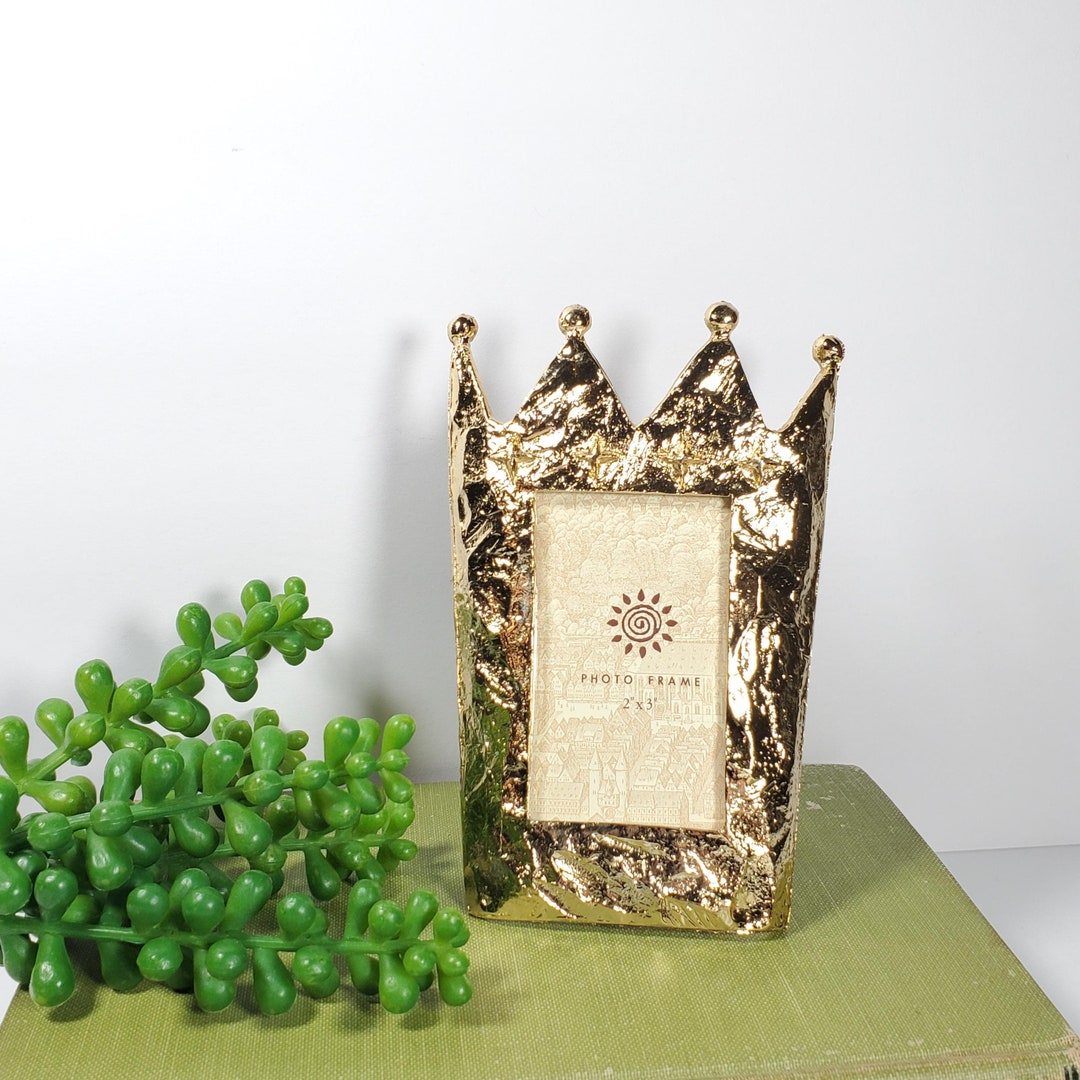 Vintage Crown Picture Frame Gold Metal King Queen Prince Princess Crown ...