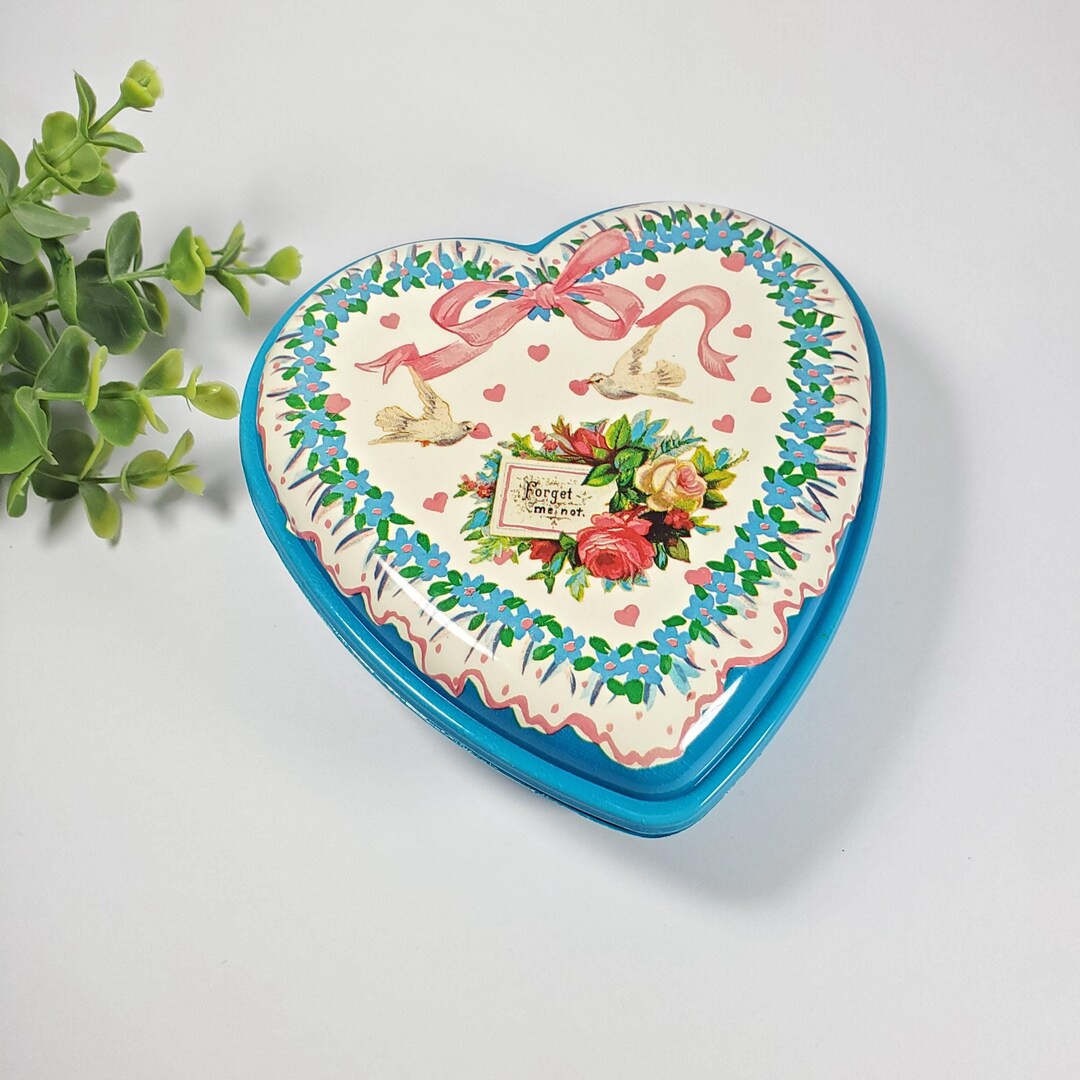 Vintage Heart Storage Container Valentines Day Box Blue Plastic Candy ...