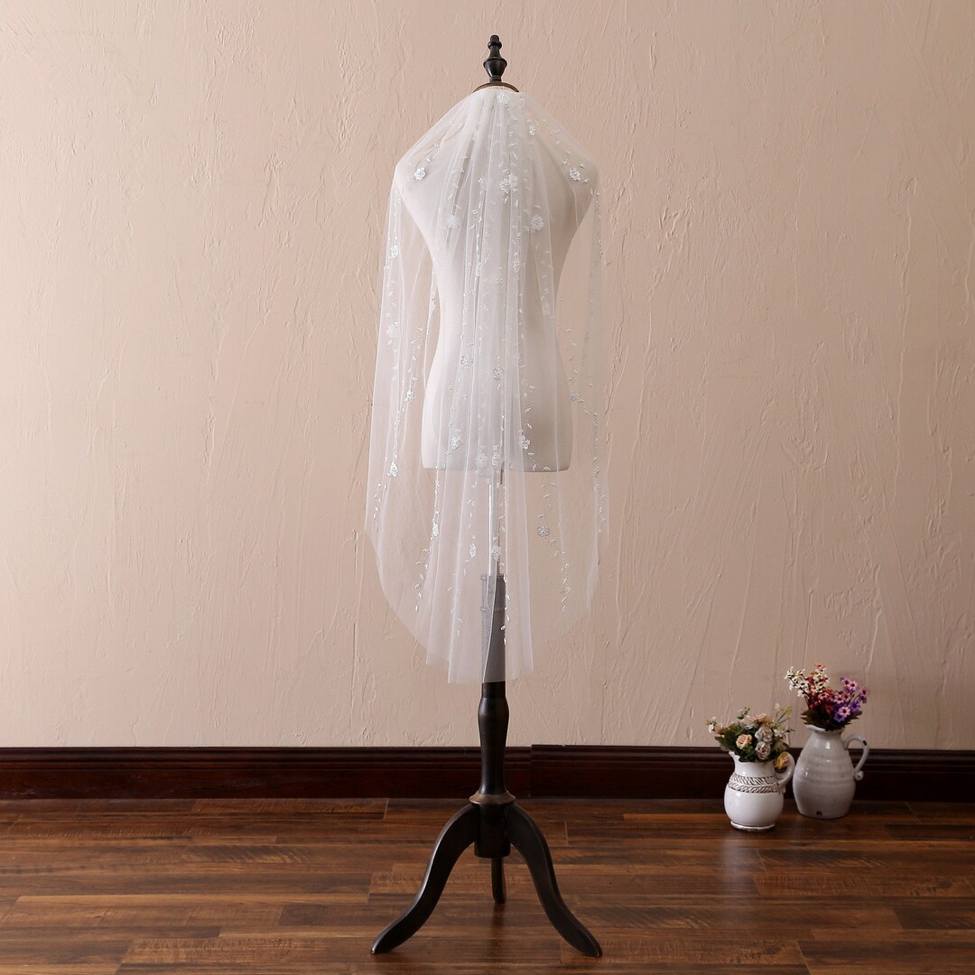 White Floral Trailing Wedding Veil,custom Floral Beaded Wedding Veil ...