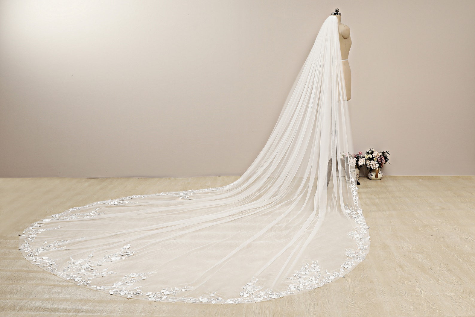 Celestial Flower Wedding Veil Lace Trim Cathedral Veil Ivory Lace ...