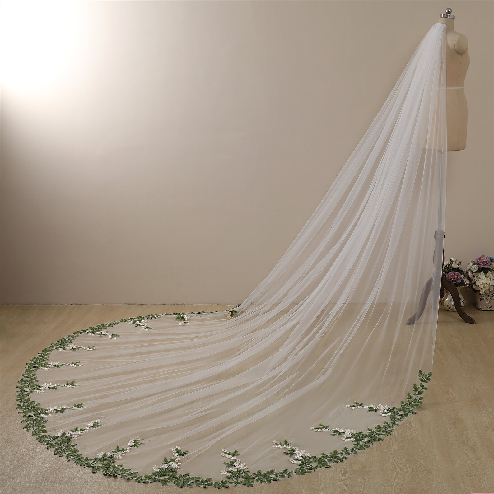 Green Leaves Floral Veil,wedding Veil,handmade Garden-inspired Bridal ...
