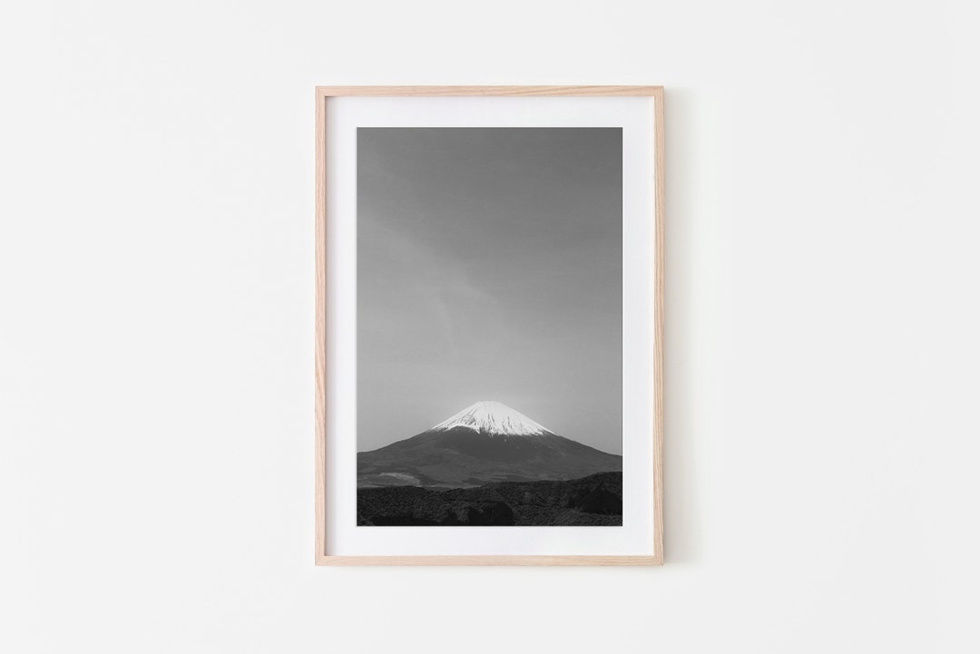 Mount Fuji Print: Black and White Japan Landscape Photo - Etsy