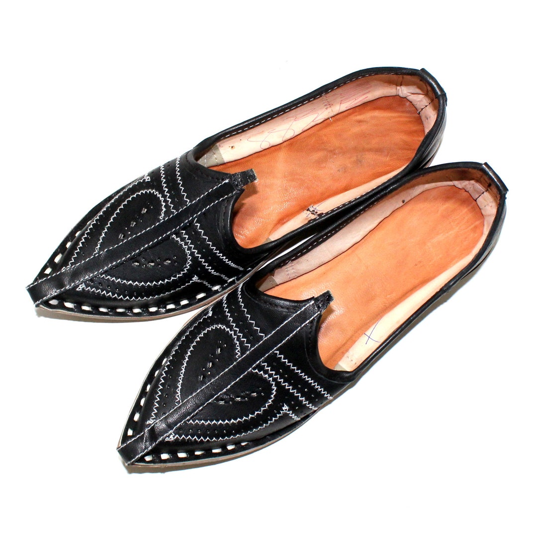 Handmade Leather Mojari Shoes: Indian Men's Jutti, Traditional Wedding ...