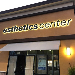 3D Metal Backlit Business Sign, Illuminated Logo Sign, Beauty Salon ...