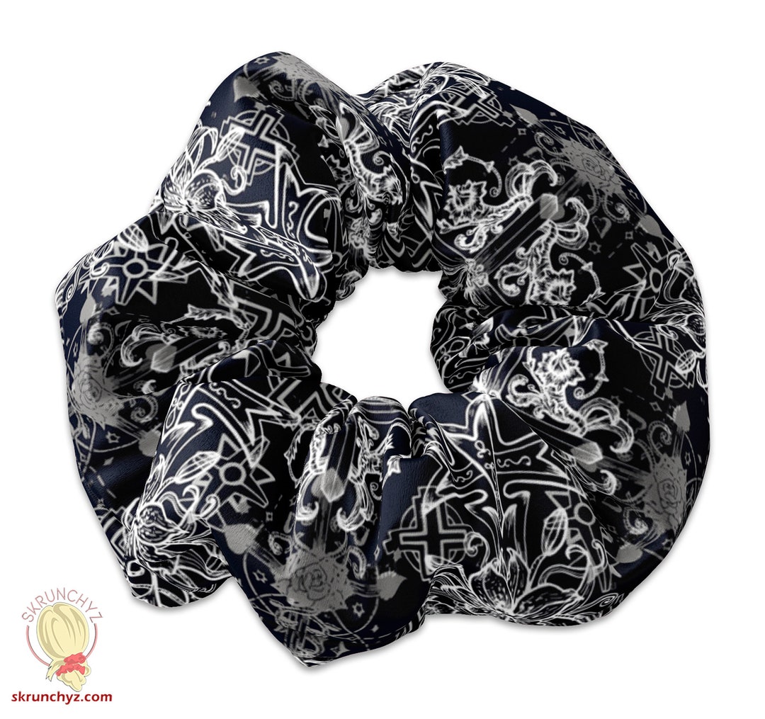 Black & White Artistic Pattern Scrunchie, Scrunchy, Gothic Scrunchys ...