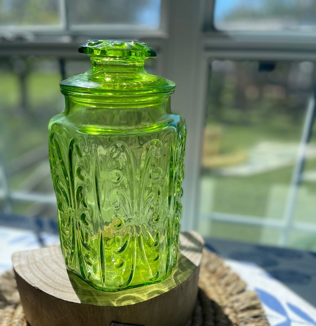Federal Glass Canister Large Swirl Yellow Green Vintage USA Aqua Mid ...