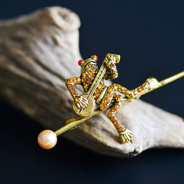 Modern Brooch - Etsy