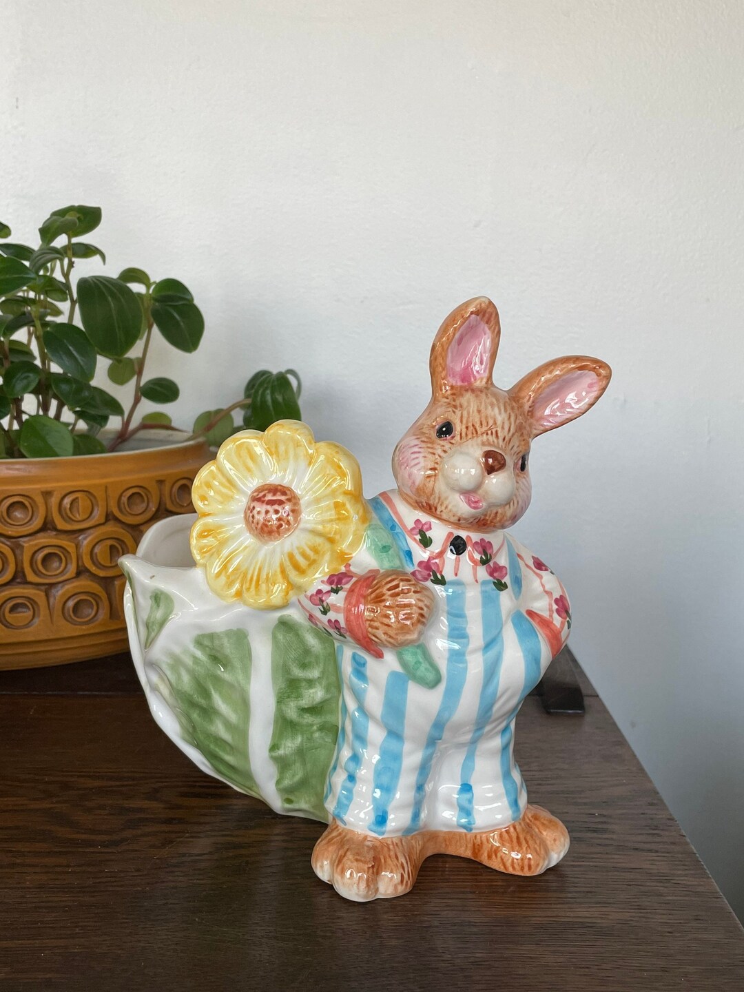 Vintage Ceramic Easter Rabbit Bunny Sunny Flower Cabbage Planter Decor ...