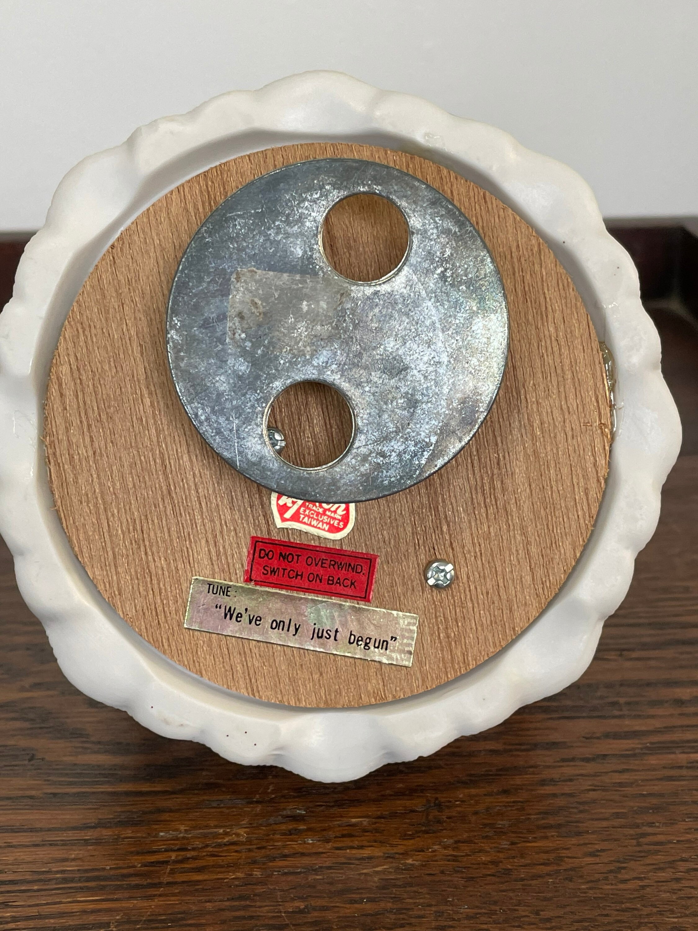 Vintage Lefton Music Box Bride and Groom Figurine Wedding Cake - Etsy