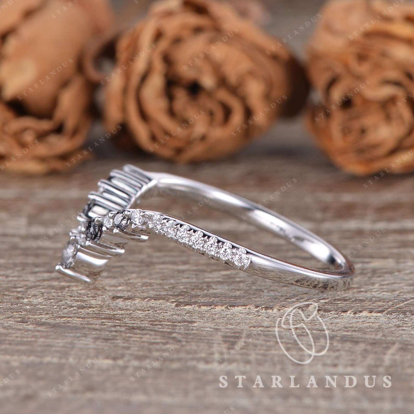 Crystal Gradient Diamond Ring Curved Wedding Band White Gold | Etsy