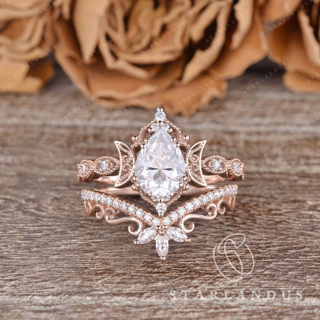 Unique Pear Shaped Moissanite Engagement Ring Set 2PCS Rose Gold ...