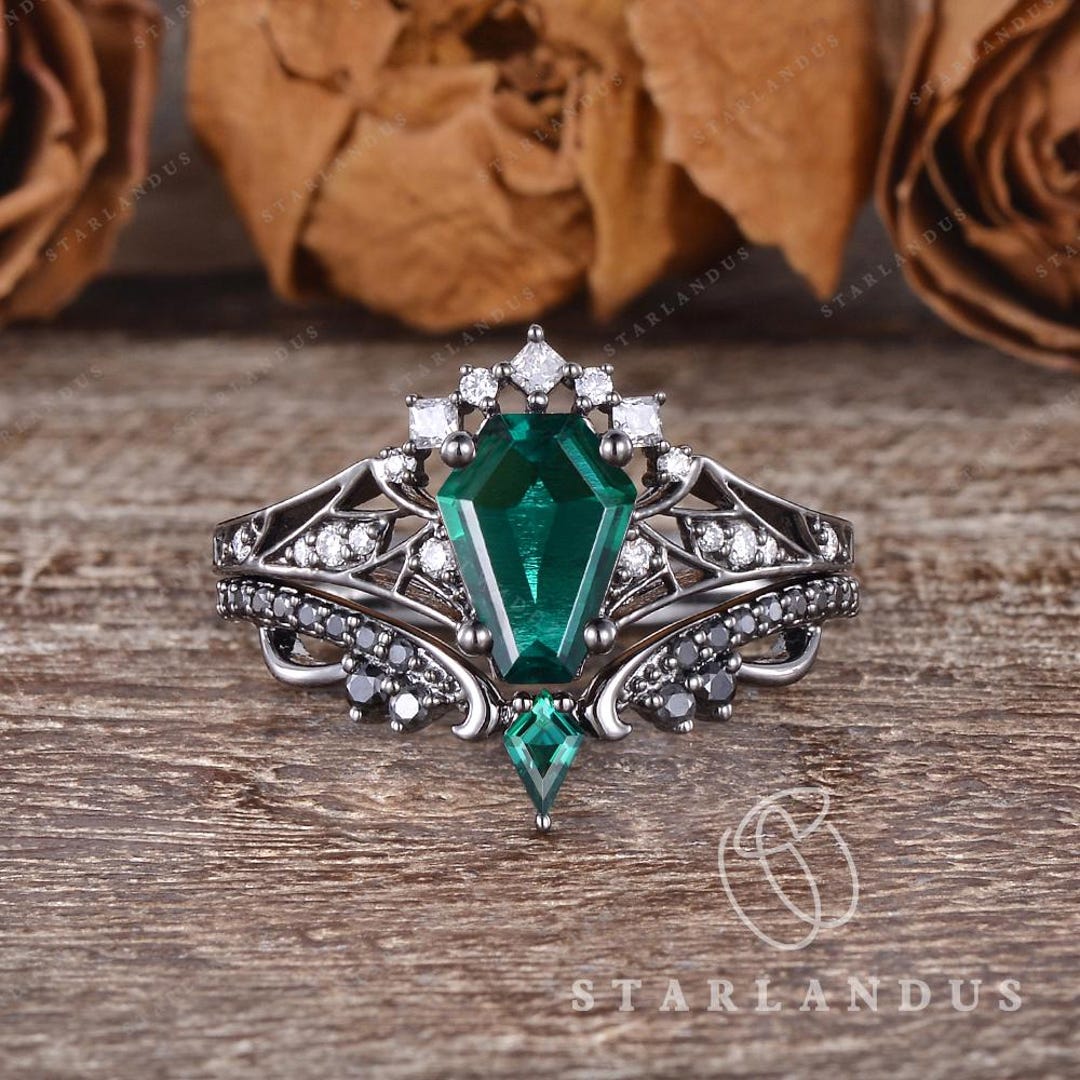 Goth Coffin Cut Emerald Engagement Ring Black Gold Ring Vinatge Bat ...