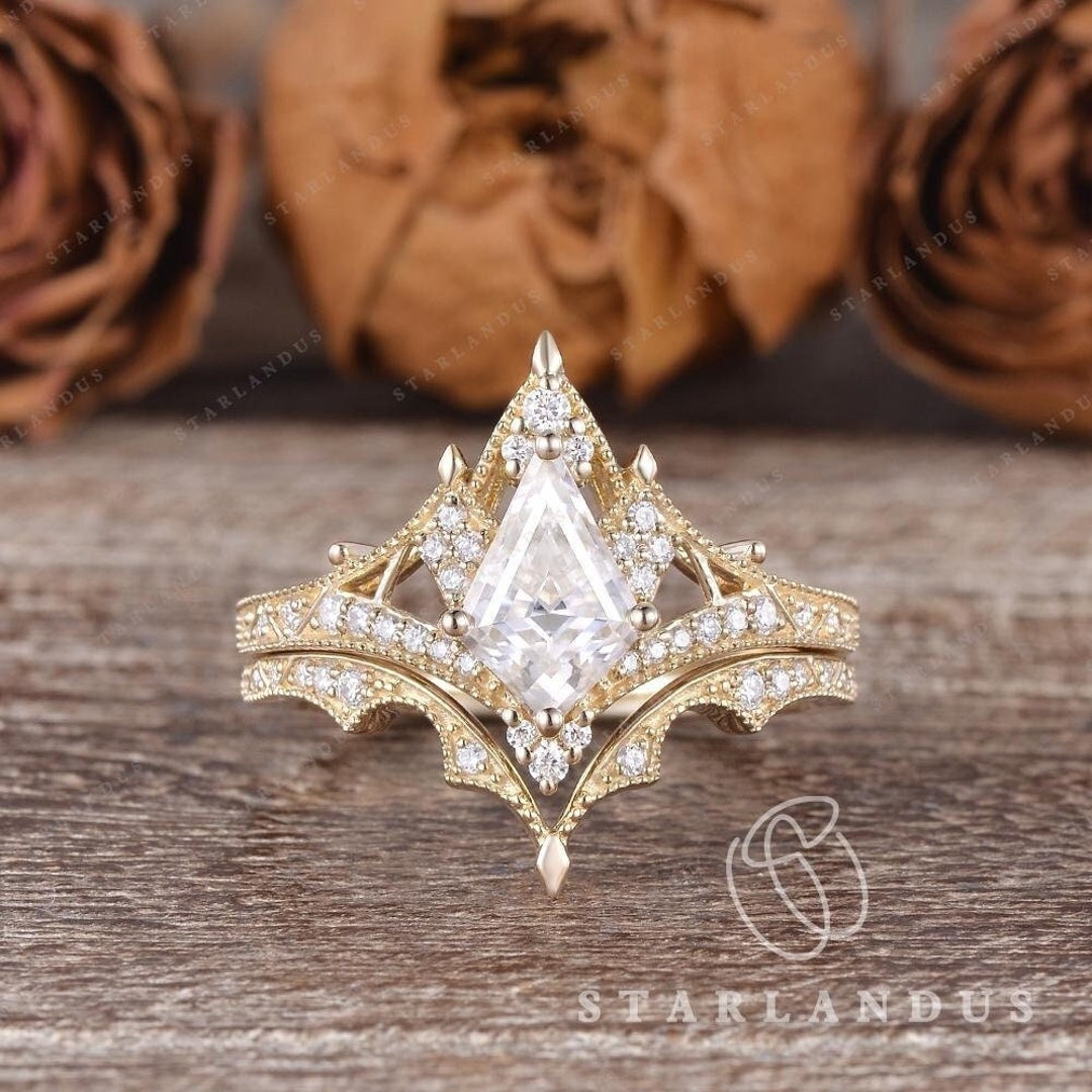 Vintage Gothic Engagement Ring Set Unique Kite Cut Moissanite Bridal ...