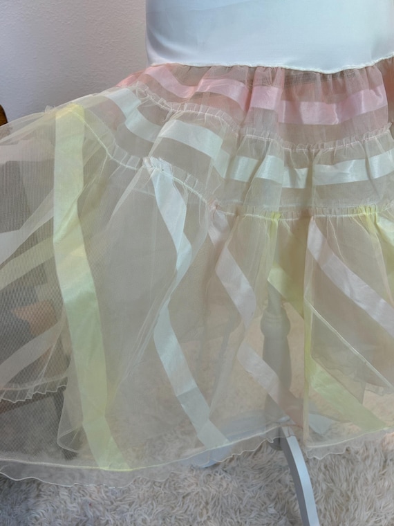 1950s petty skirt / 50s petty skirt / Vintage petti… - Gem