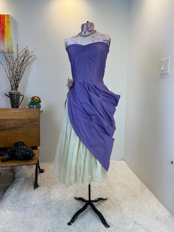 Vintage 1950s Emily Wilkens Strapless Purple Party Dr… - Gem