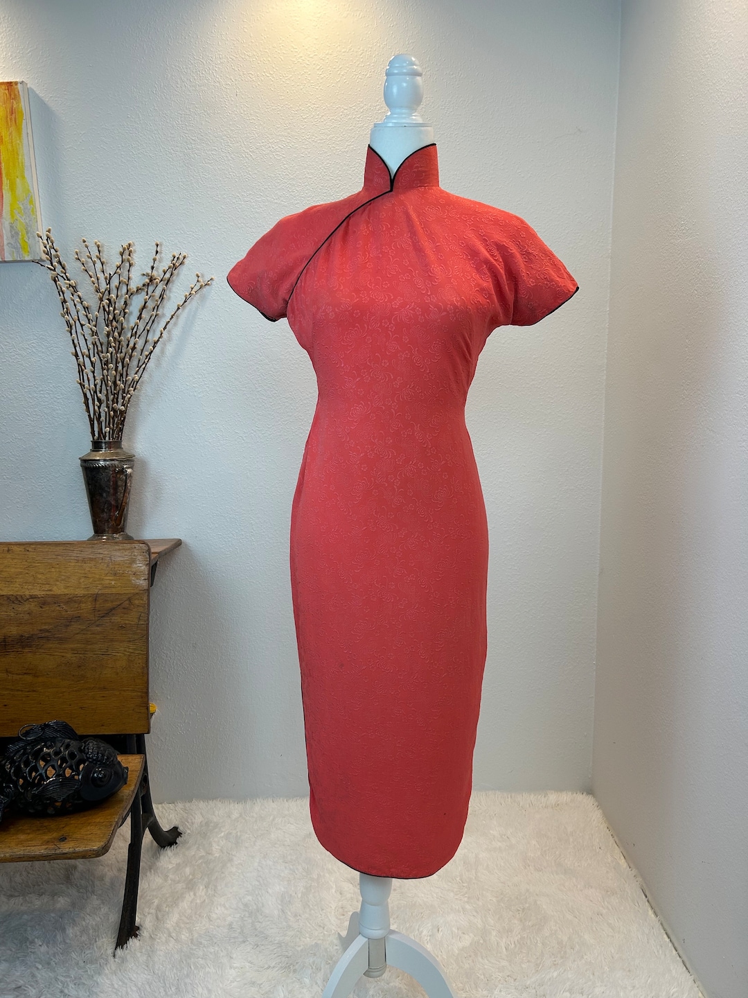 1940s Cheongsam Qipao - 1950s Qipao / Cheongsam Coral With Black Piping ...