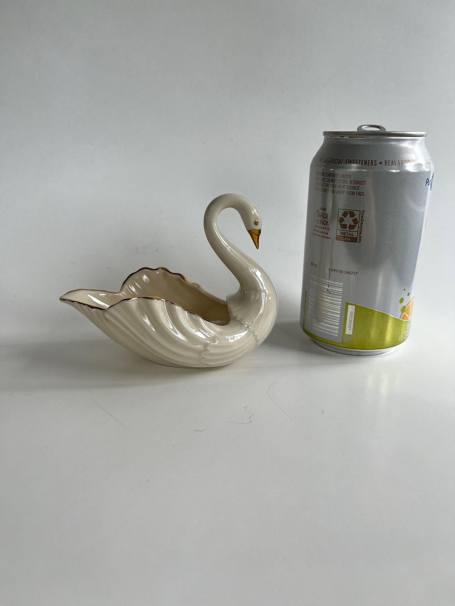 Vintage Porcelain and 22kt Gold Swans - Etsy