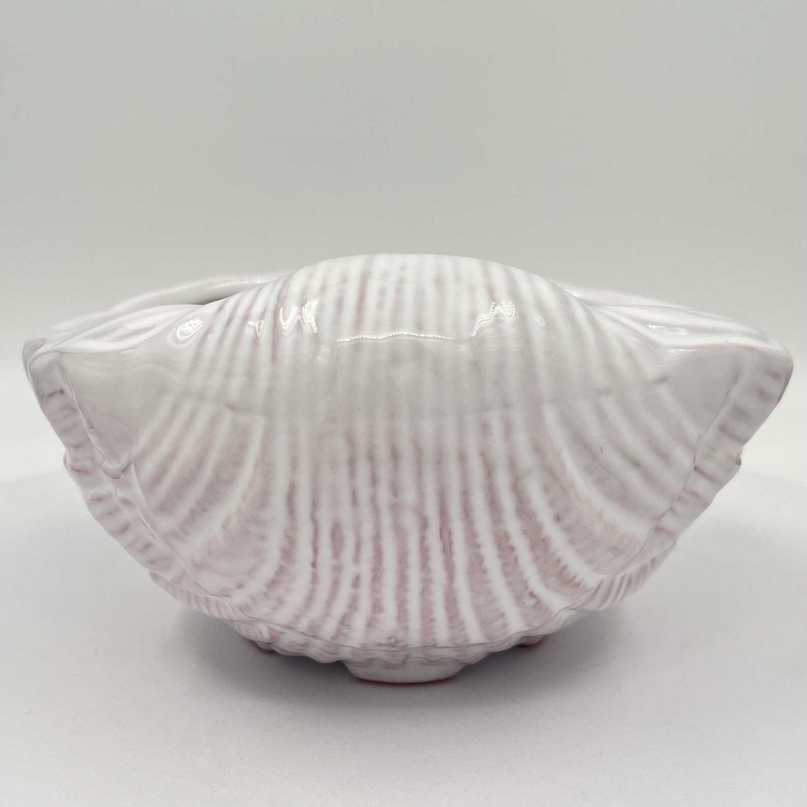 Vintage White Glazed Terracotta Scallop Shell Bowl Scalloped Coastal ...