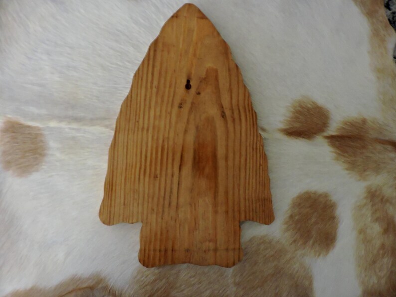 Solid Wood Arrowhead Wolf Plaque - Etsy