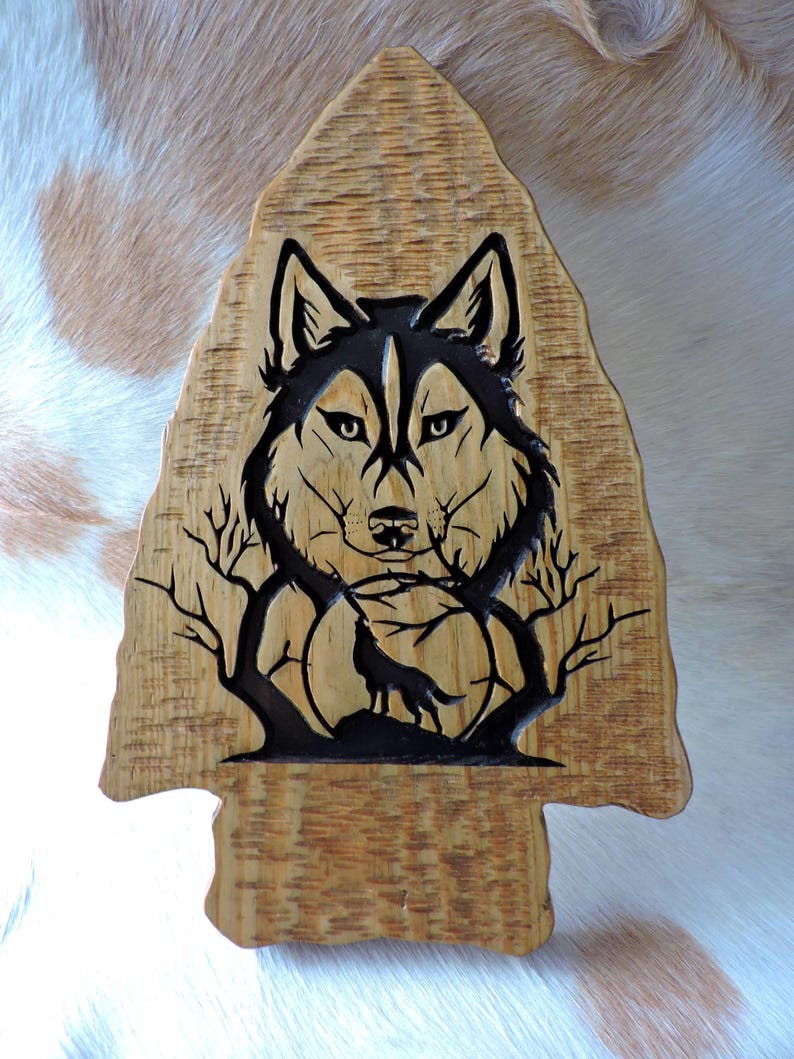 Solid Wood Arrowhead Wolf Plaque - Etsy