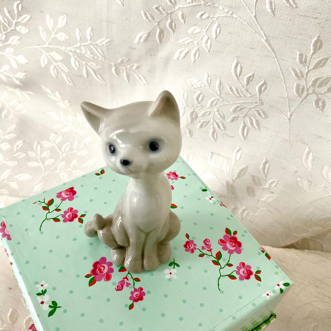 Little Vintage Long Neck Taupe Sitting Cat 3.75” Tall - Etsy