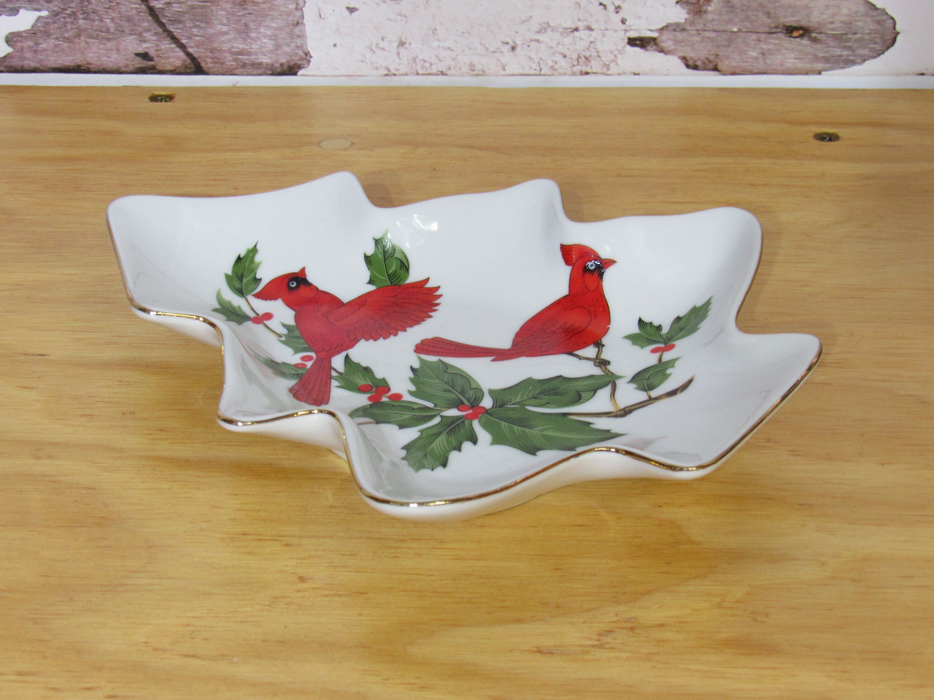 1984 Lefton China Hand Painted Dish #04540 - 8.5
