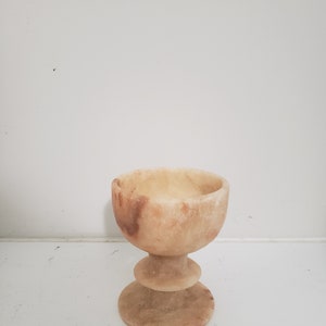 Beautiful Egyptian Museum Replica Hand Carved Alabaster Lotus Cup (10 X ...