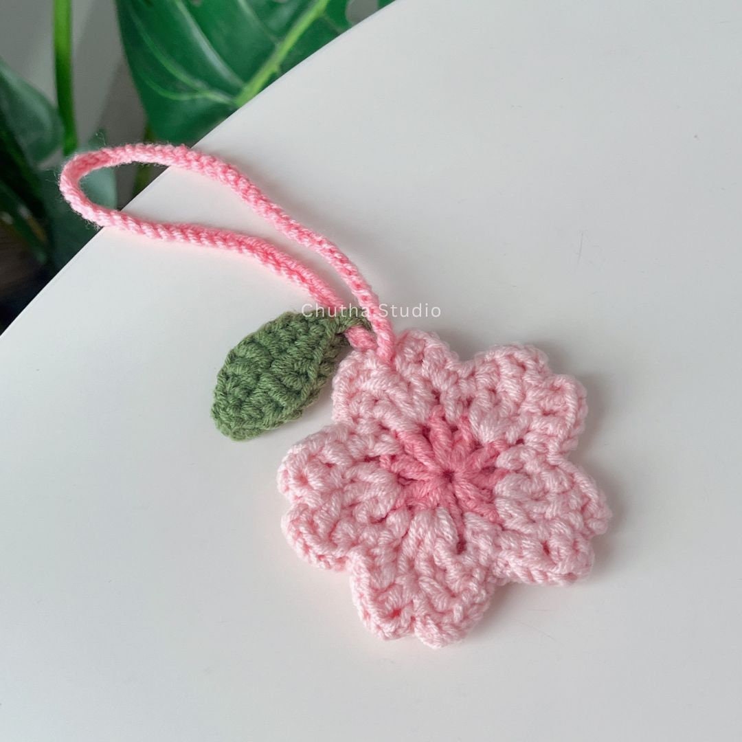 Sakura Flower Amigurumi Crochet Keychain - Etsy