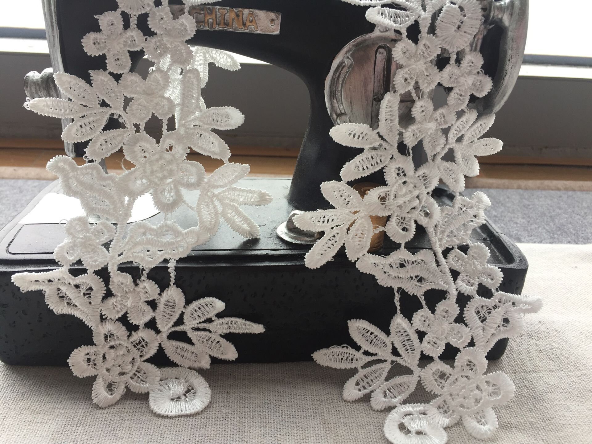 Water-soluble Lace Appliques Embroidered Lace Appliques White Ivory ...