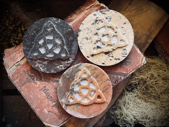 Stone Triquetra Altar Plate Trinity Soapstone Altar - Etsy