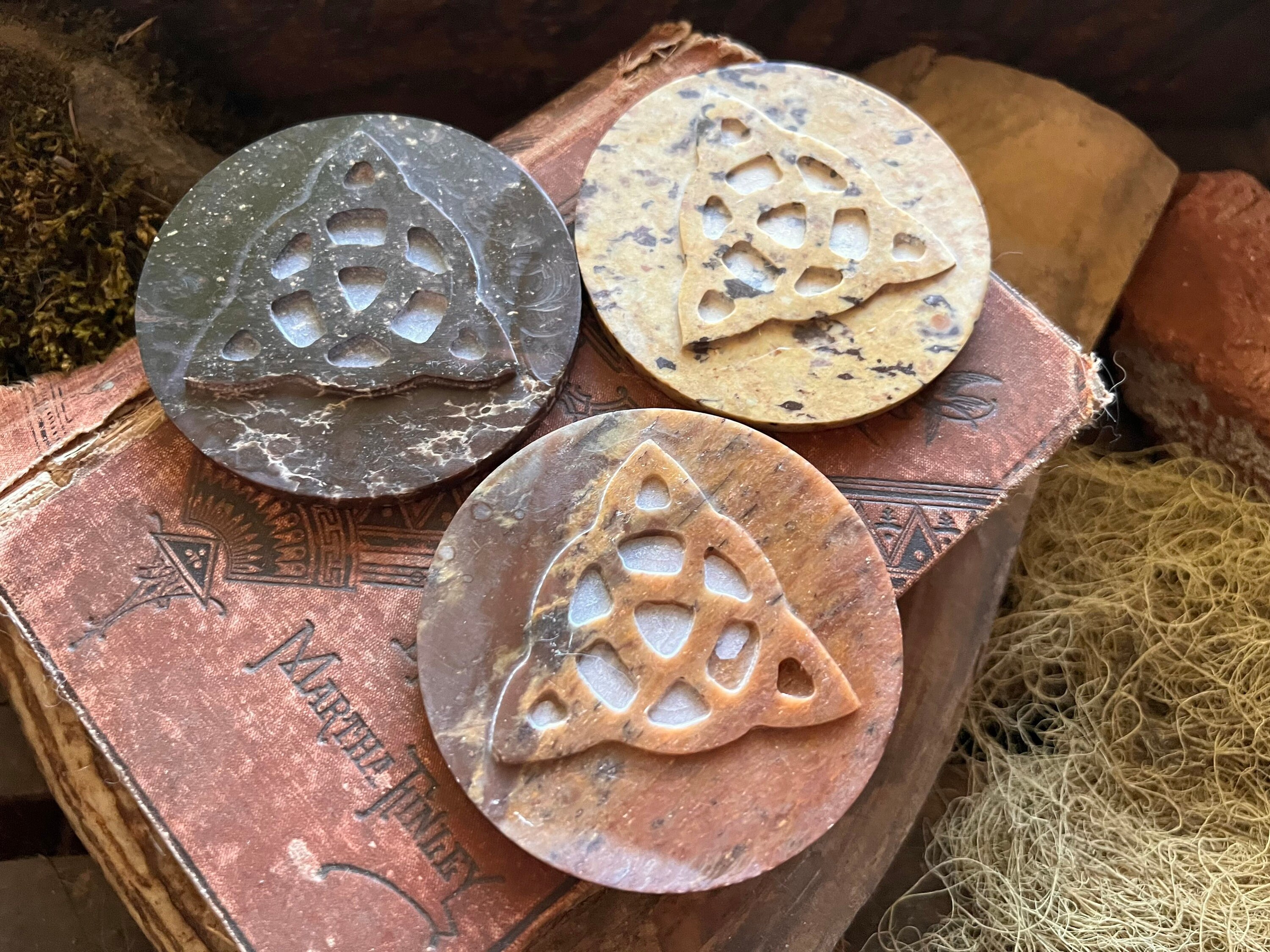 Stone Triquetra Altar Plate Trinity Soapstone Altar - Etsy