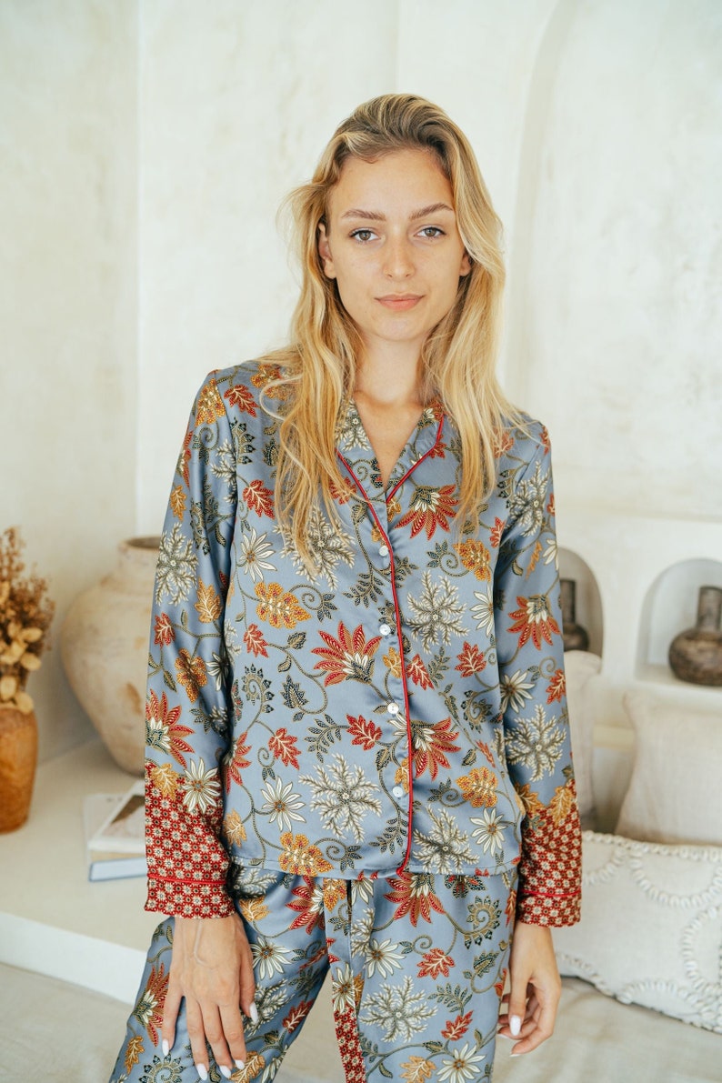 Lavender Silk Blend Pyjama Set, Silk Pajamas, Silk Nightwear, Unique ...