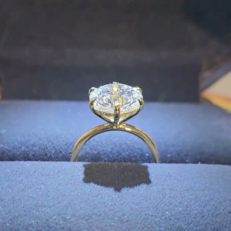 4 Carat Moissanite Engagement Ring - Etsy