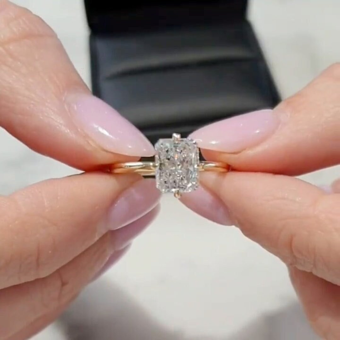 10k/14k/18k Yellow Gold 2.5 CT Radiant Cut Solitaire Moissanite Ring ...