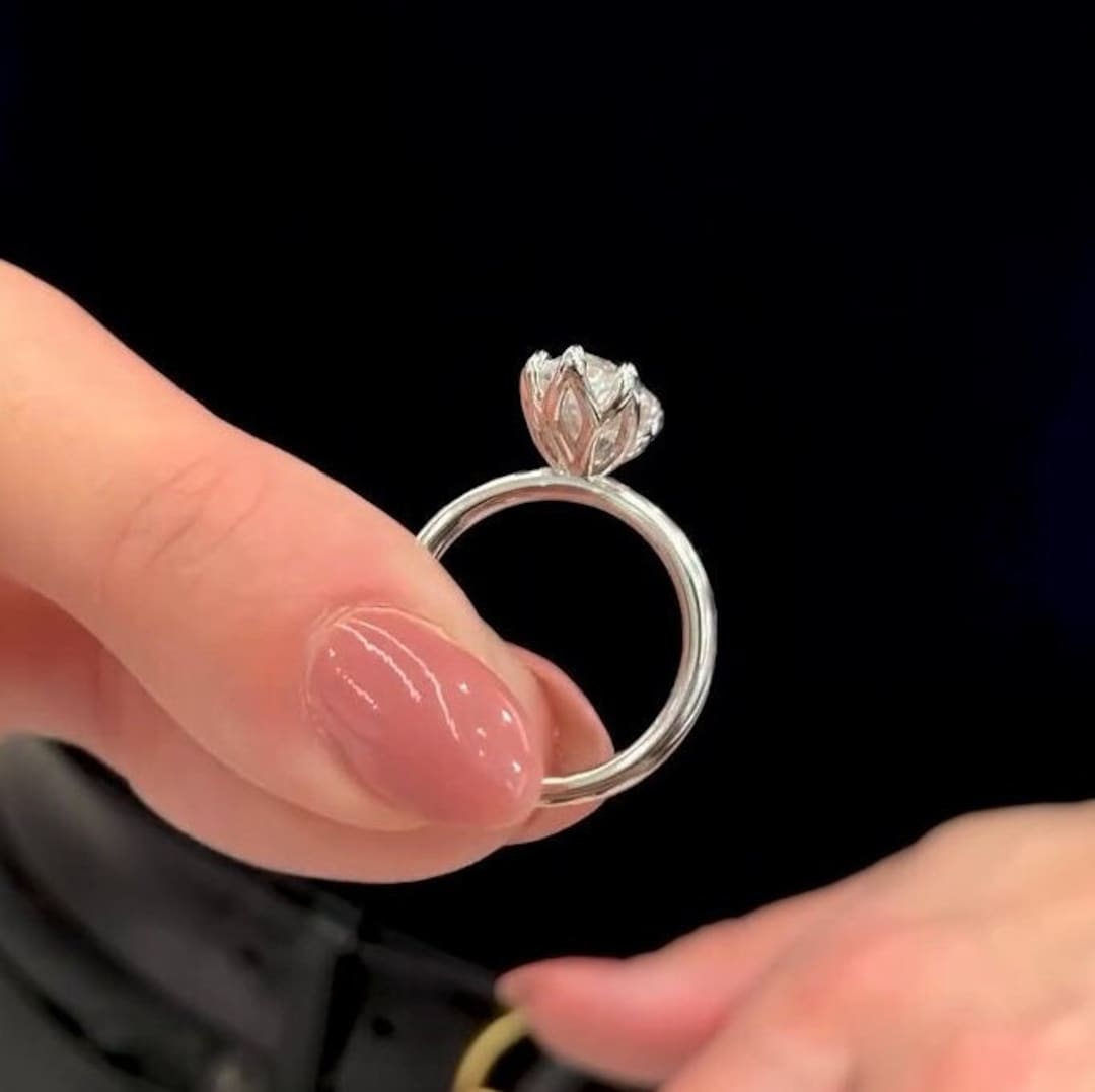 Tulip Setting Engagement Ring, 3 Carat Pear Shaped Moissanite Ring ...