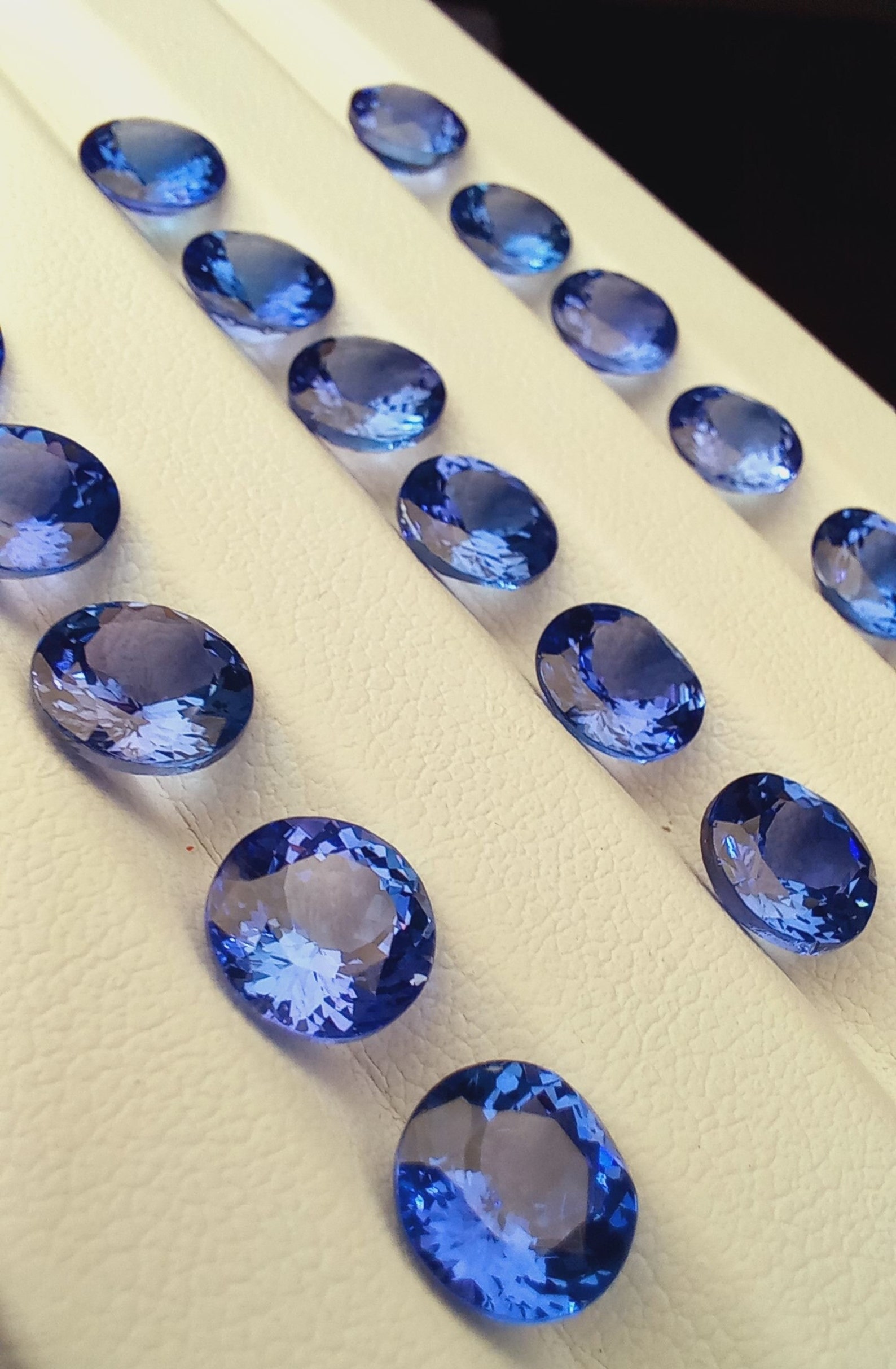 7mm Tanzanite Violet Blue Round High Quality Gemstone - Etsy