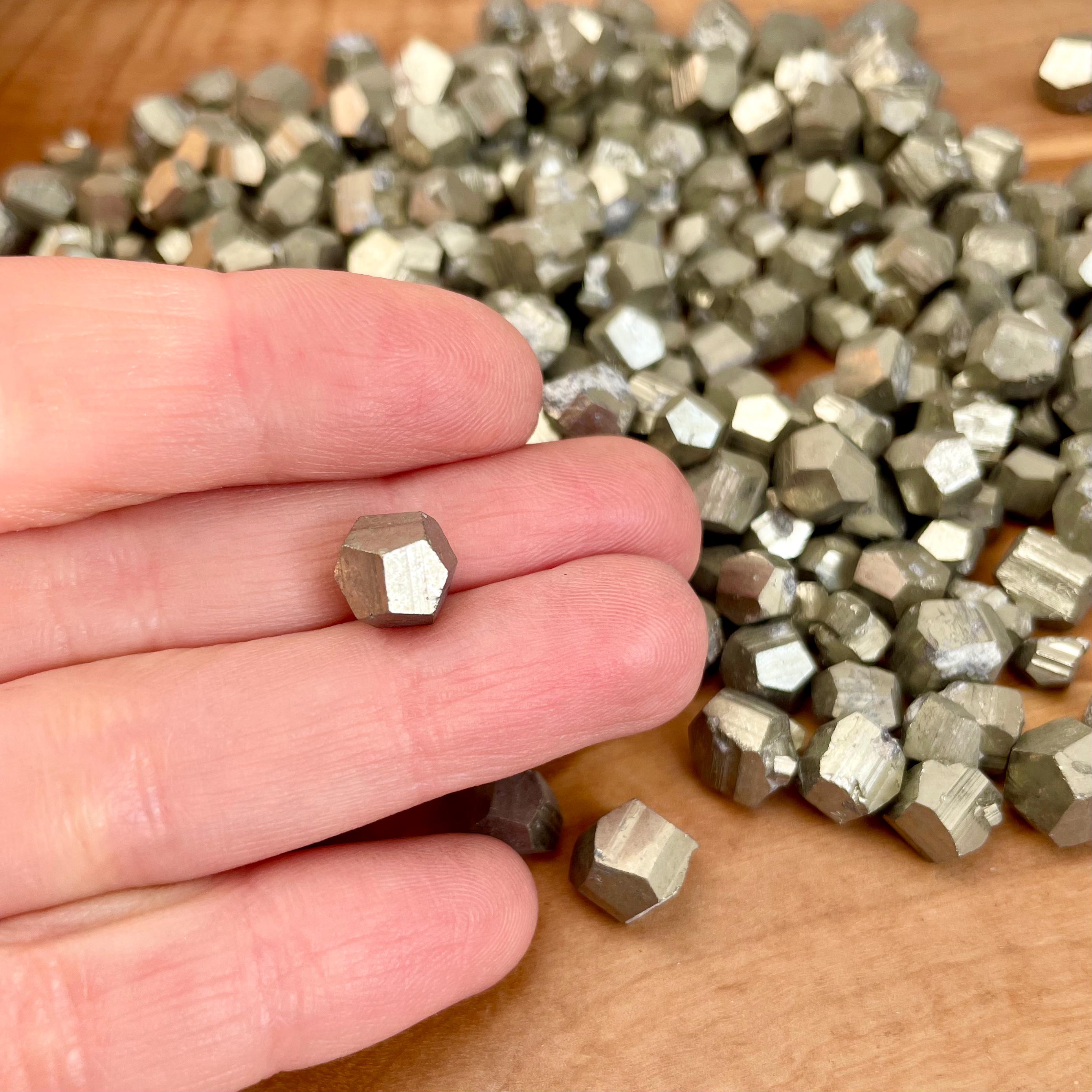 Pyrite Crystal – Natural Mini Pyrite Stones for Jewelry, Crafts ...