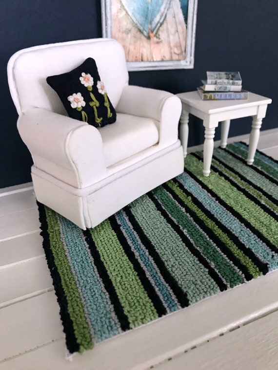 Hand-stitched 'TAVERN GREEN' Rug 1:12 Scale - Etsy