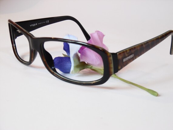 Vintage VOGUE 2367 Eyeglasses Used Frame Made in ITALY - Gem