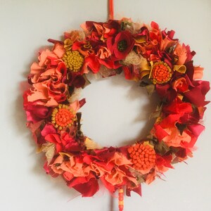 Kids Crafts. Make Your Own Beautiful Autumn Rag Wreath. Easy to Do ...