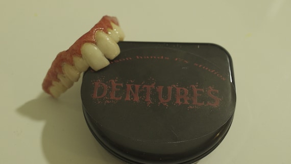 Pennywise The Clown Teeth