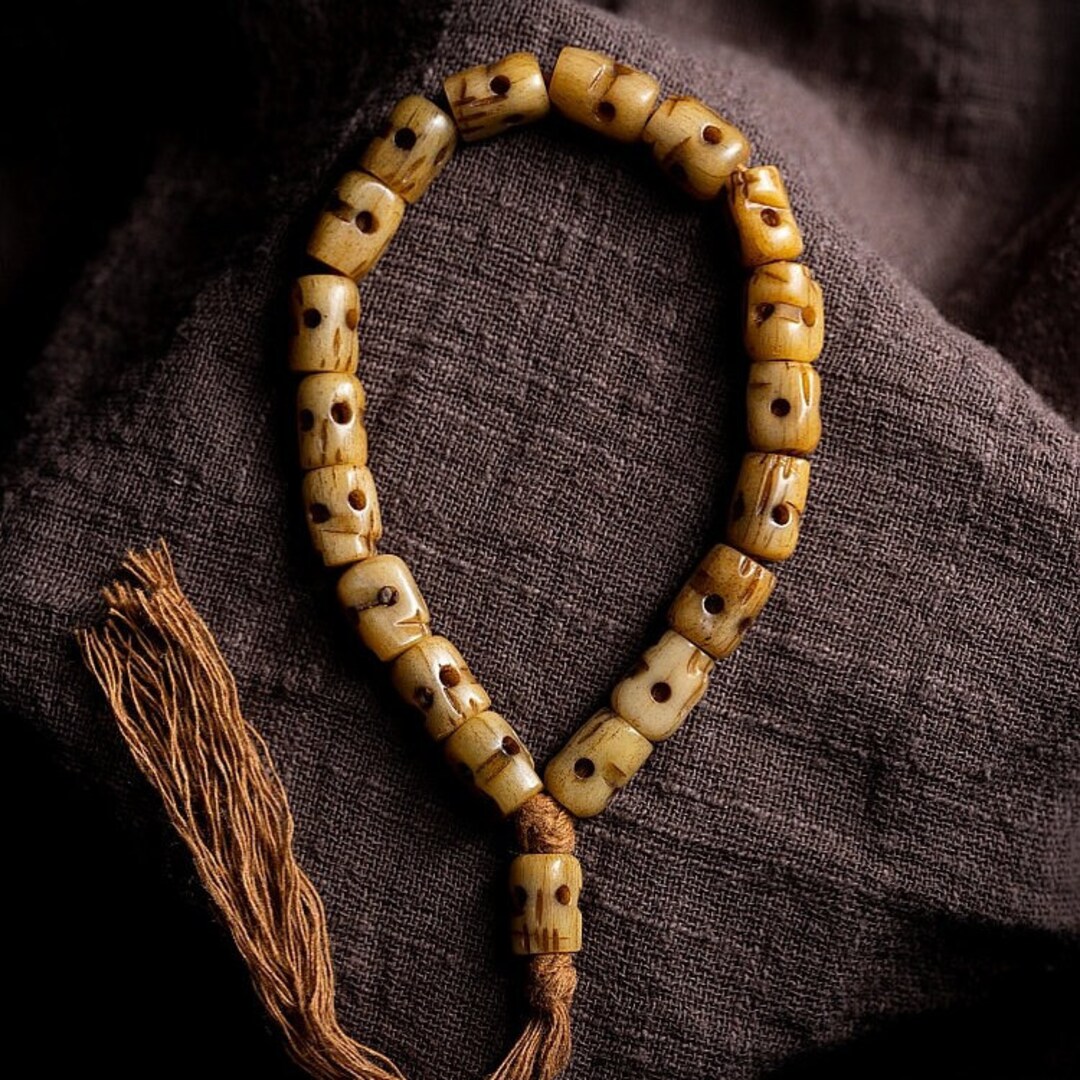 Himalayan Tradition: Kapala Mala Wrist - Etsy