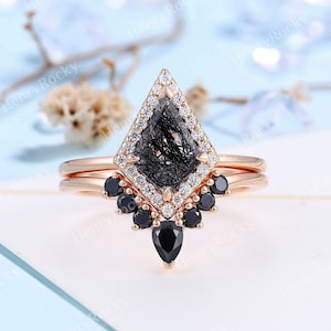 Black diamond chevron ring store