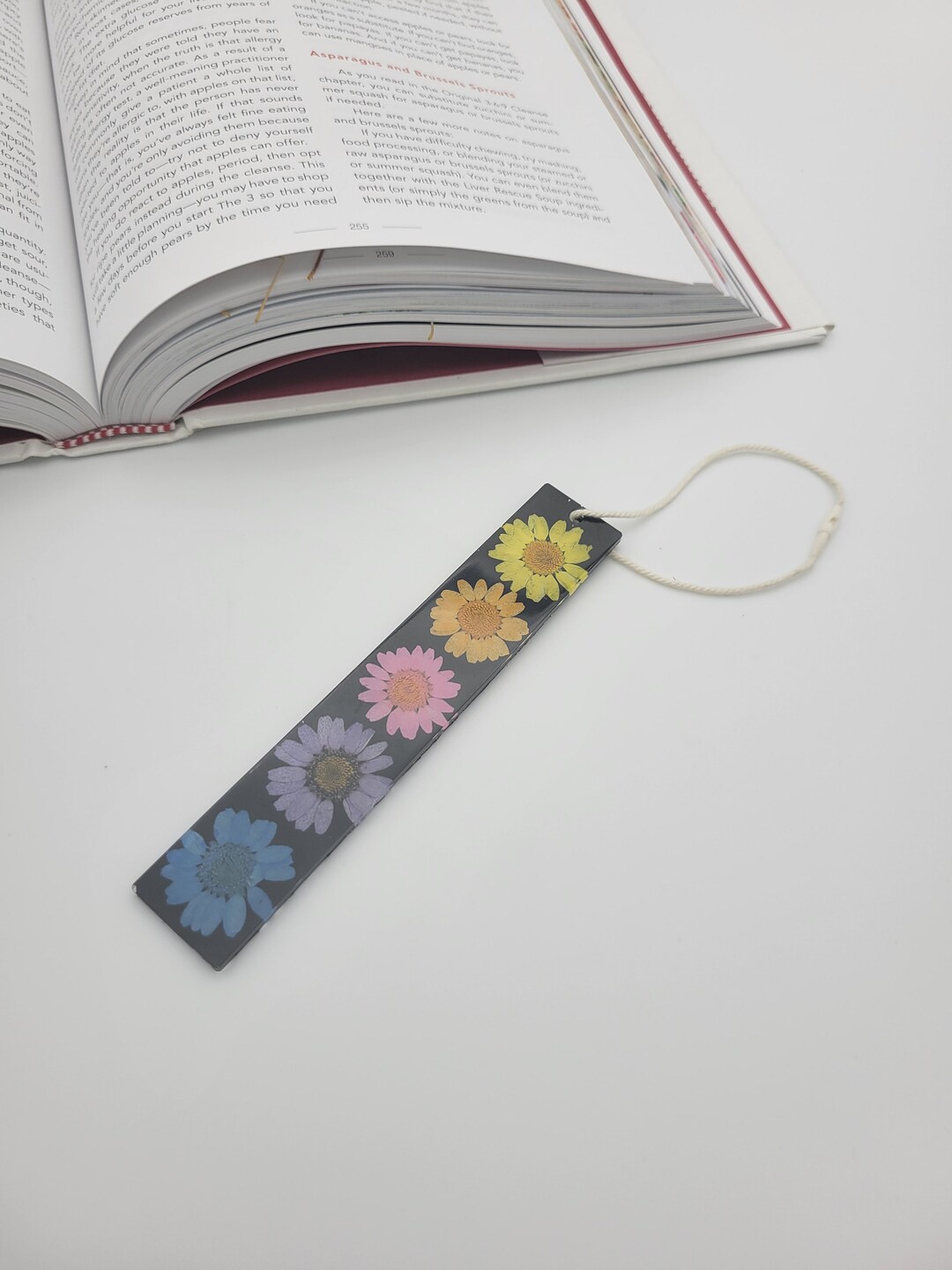 Real Flower Bookmarks, Real Flower Bookmarks, Woodland Bookmark, Unique ...